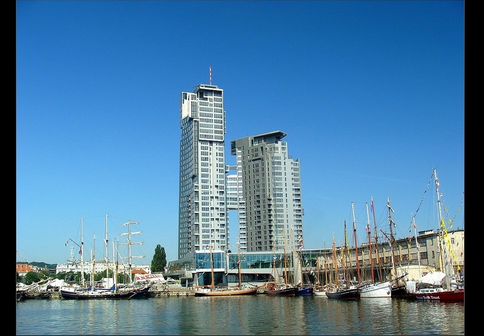 "Wiszący Apartament" w Sea Towers z nowym właścicielem